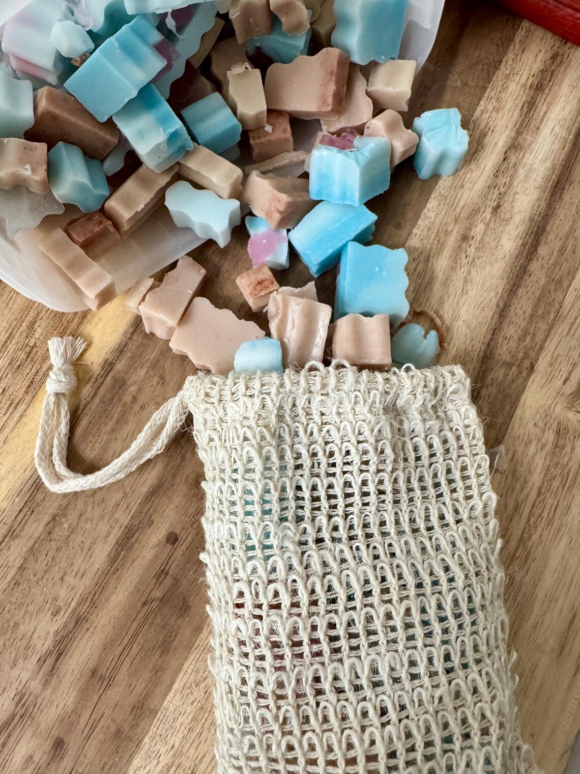 Exfoliating Eco-friendly Reusable Soap Saver Bag With Soap Scraps ...