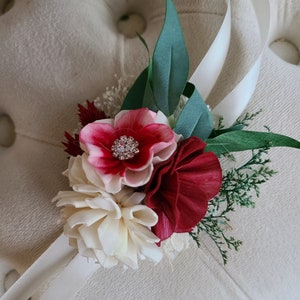School Dance Flowers, Prom Boutonniere and Corsage, Wedding Boutonniere ...