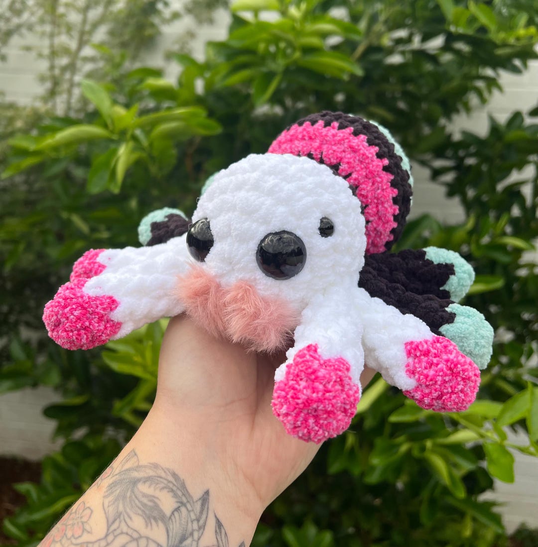 Snuggle Spider - Made to Order - Handmade Crochet Plushie - Etsy