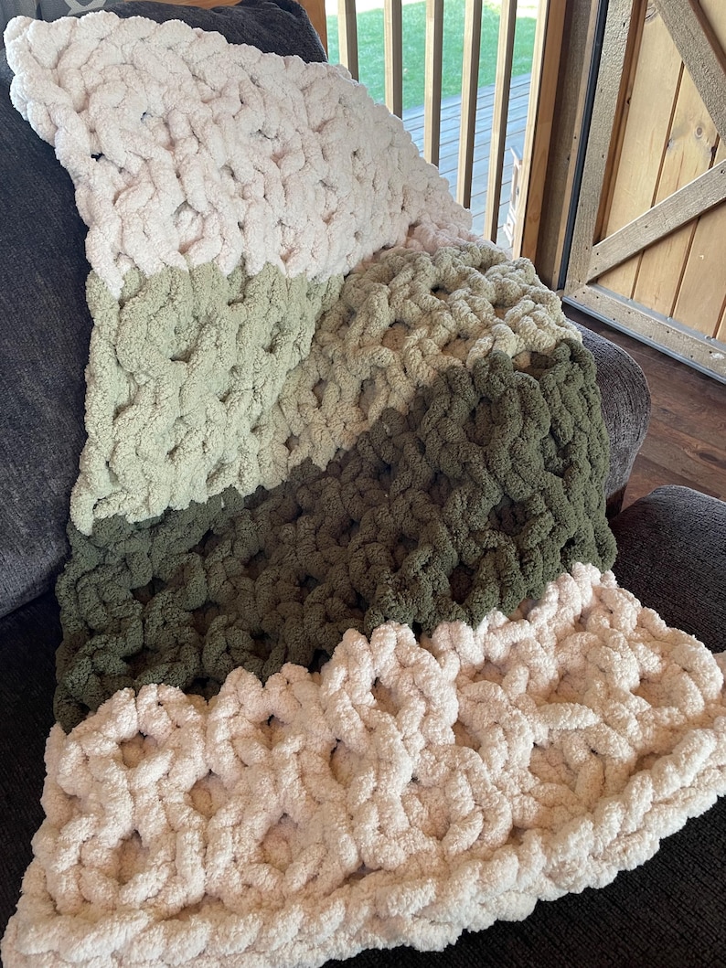 Honeycomb Chunky Yarn Finger Knit Lap Blanket. - Etsy