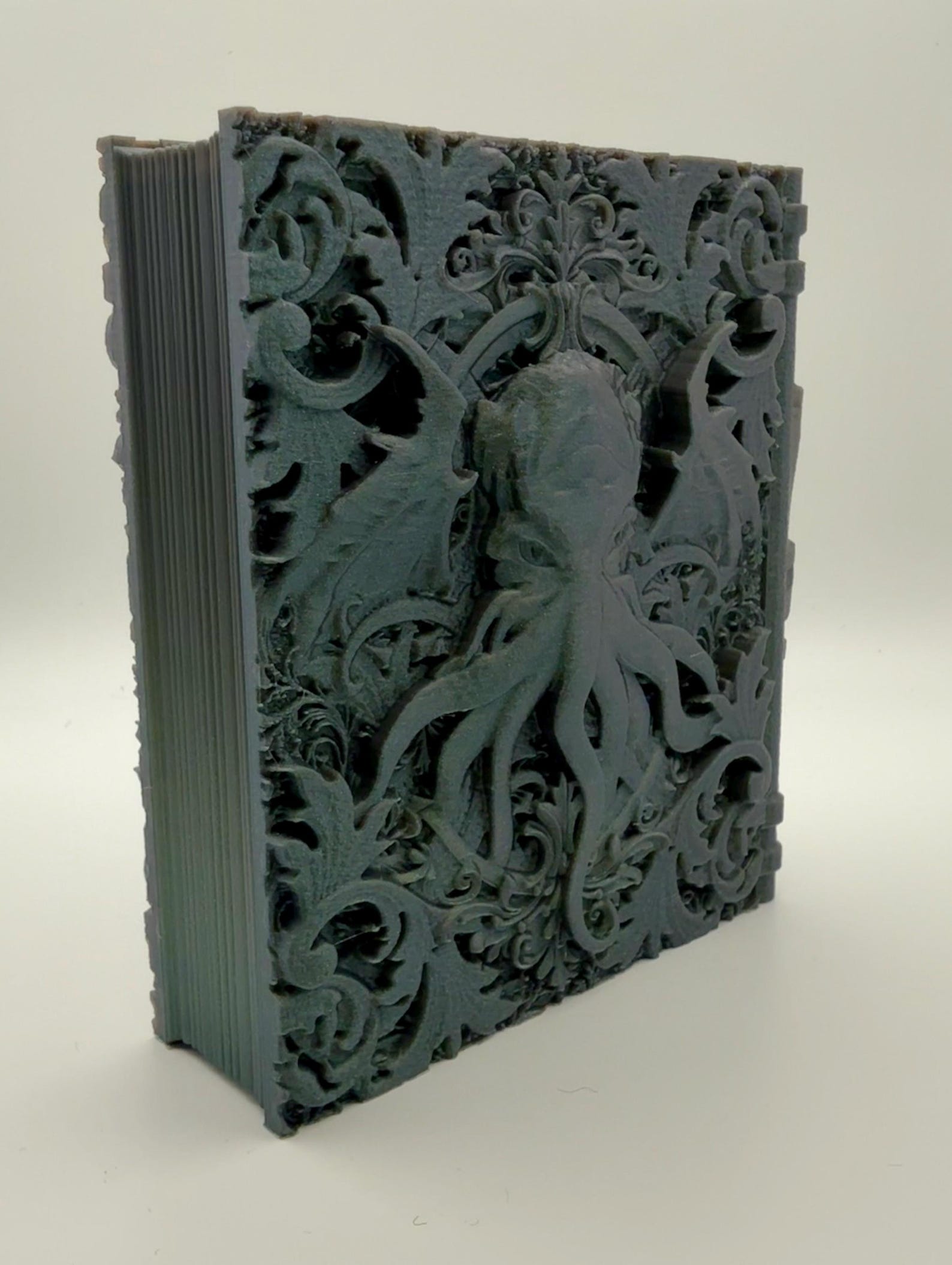Cthulhu Lovecraft Hidden Card & Dice Tray Tome – Gothic Fantasy Secret ...