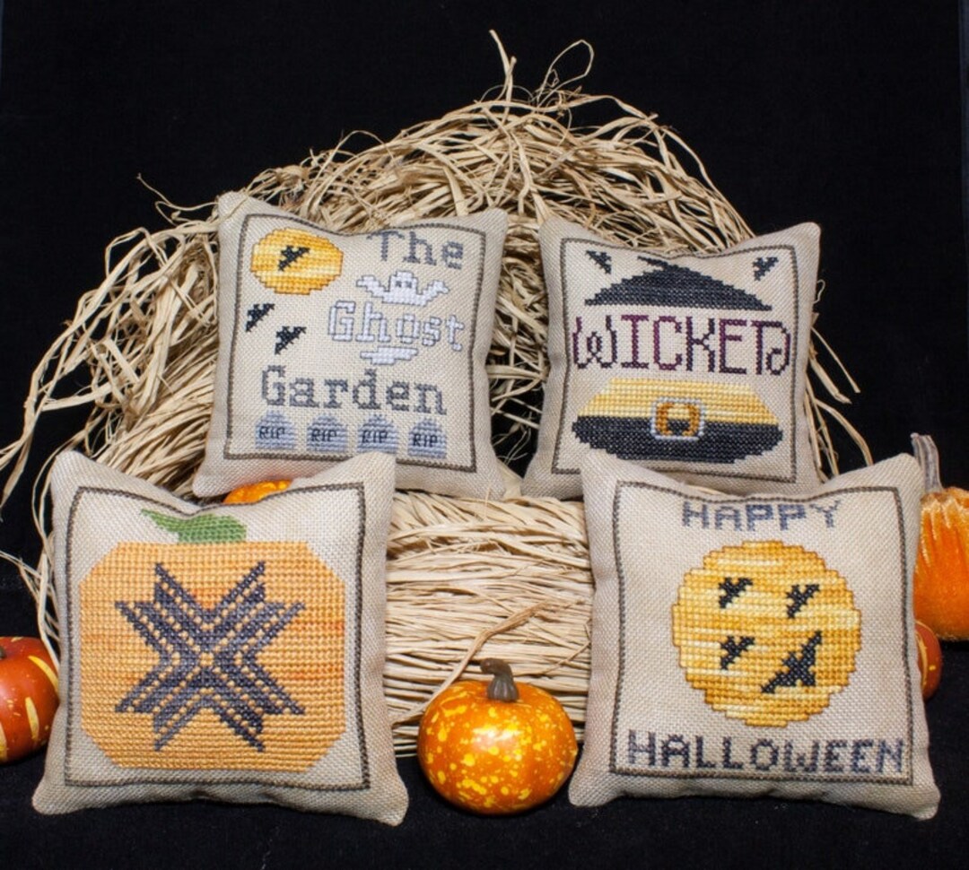 Counted Cross Stitch Pattern, Snazzy Smalls, Halloween, Pumpkin, Moon ...