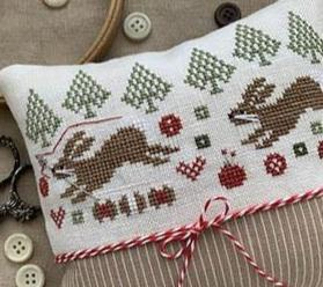 Counted Cross Stitch Pattern, Running With Needle & Thread, Sewing ...