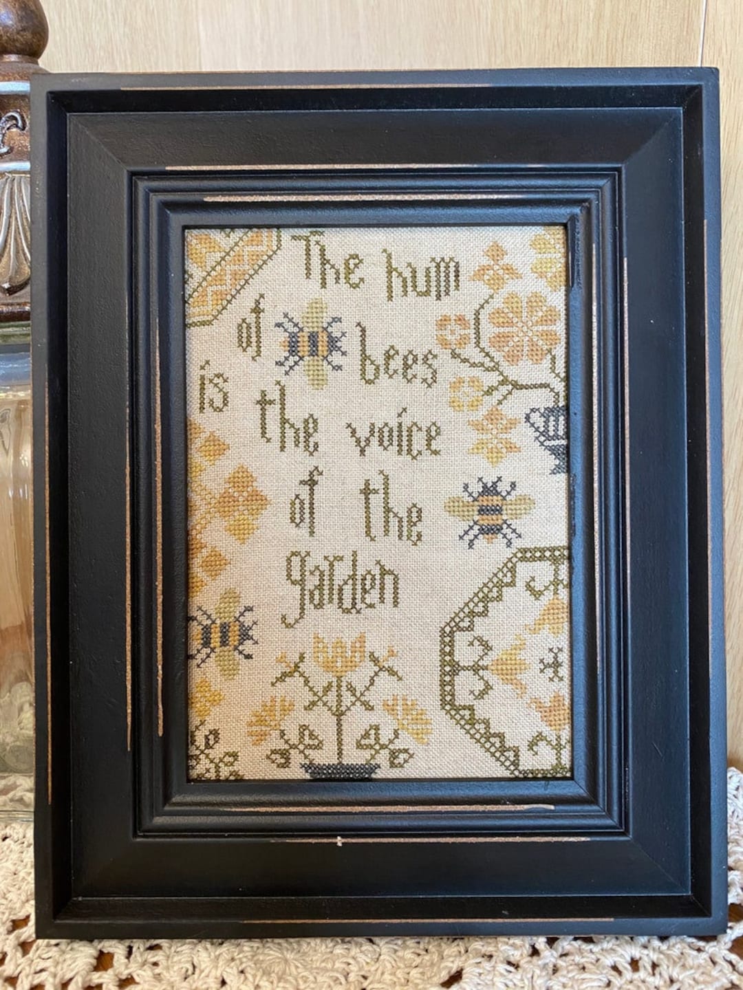 Counted Cross Stitch Pattern, Quaker Bees, Spring Bees, Summer Decor ...