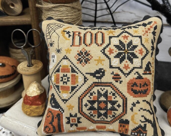 Counted Cross Stitch, Halloween Quaker, Fall Decor, Pumpkins, Quilt ...