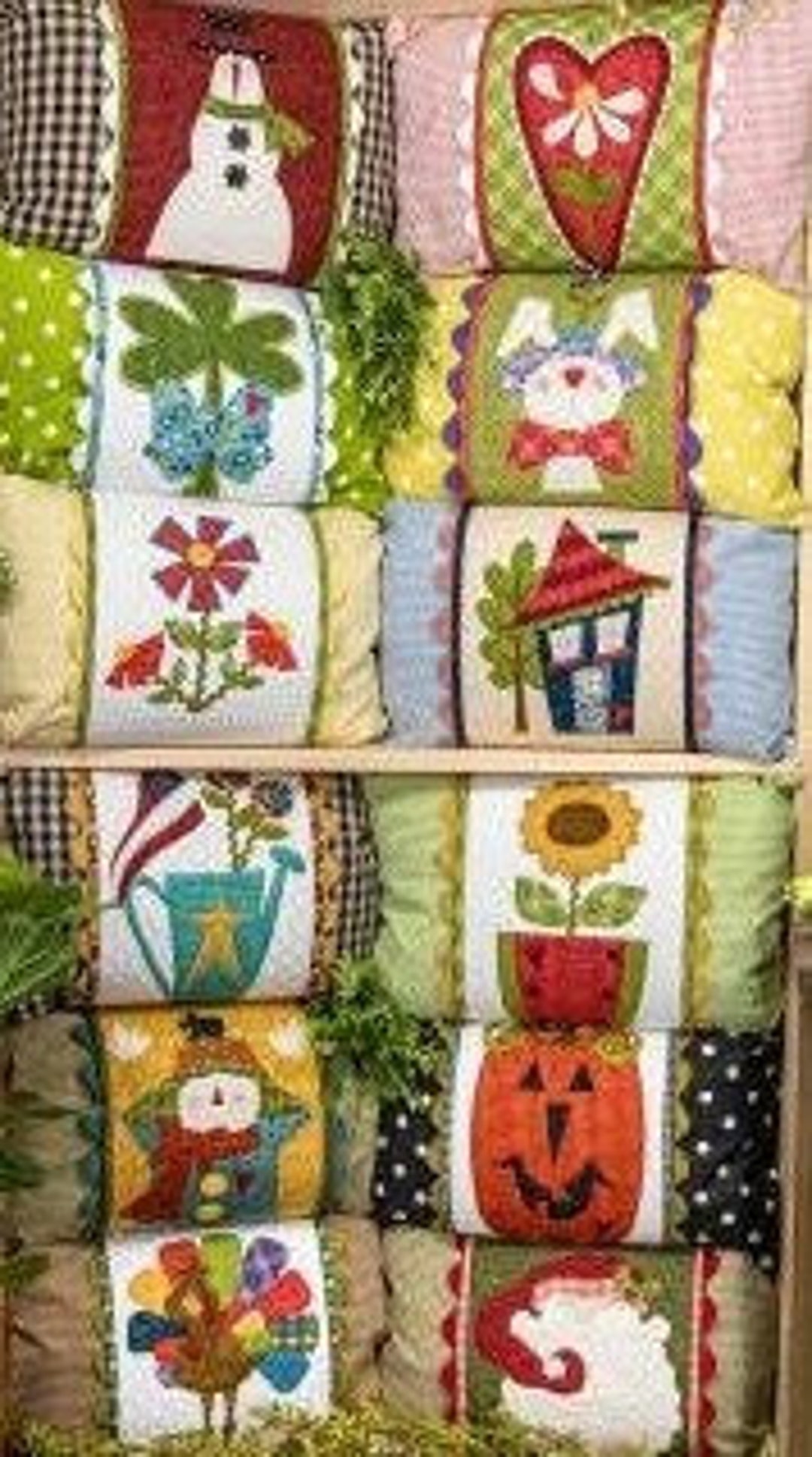 Quilt Applique Pattern, Wrapped in Love, Pillow Cover, Appliqued Pillow ...