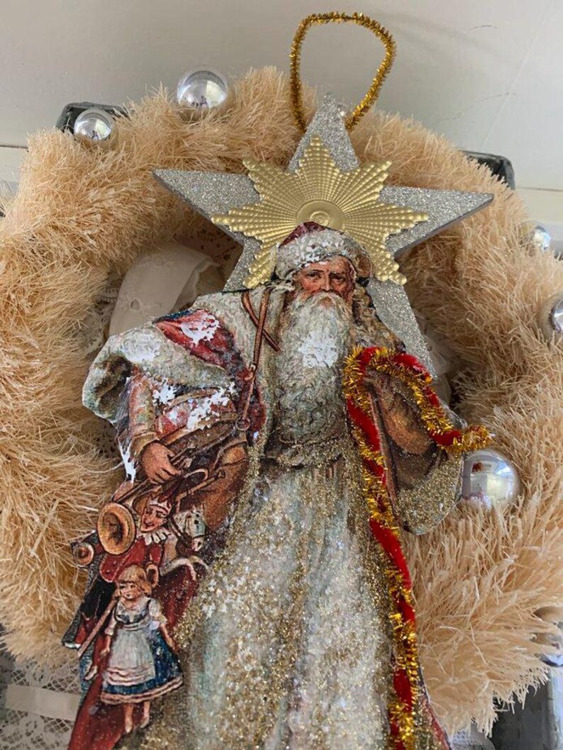 SANTA CLAUS Victorian Die Cut Dresden Ornament*red With Golden Accents ...