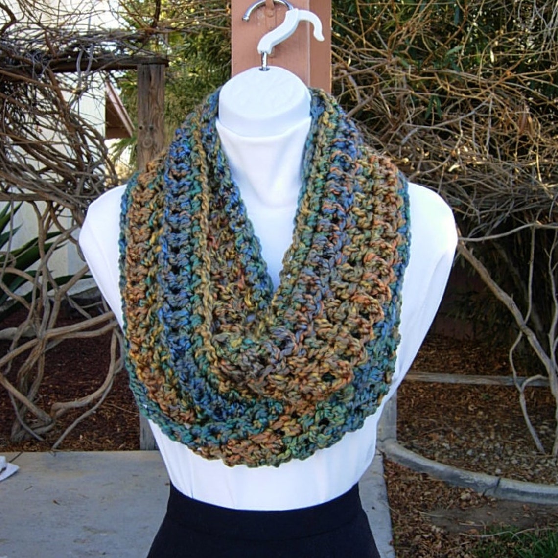 Colorful CROCHET INFINITY SCARF Loop Cowl Rust Blue Teal Green Mustard ...