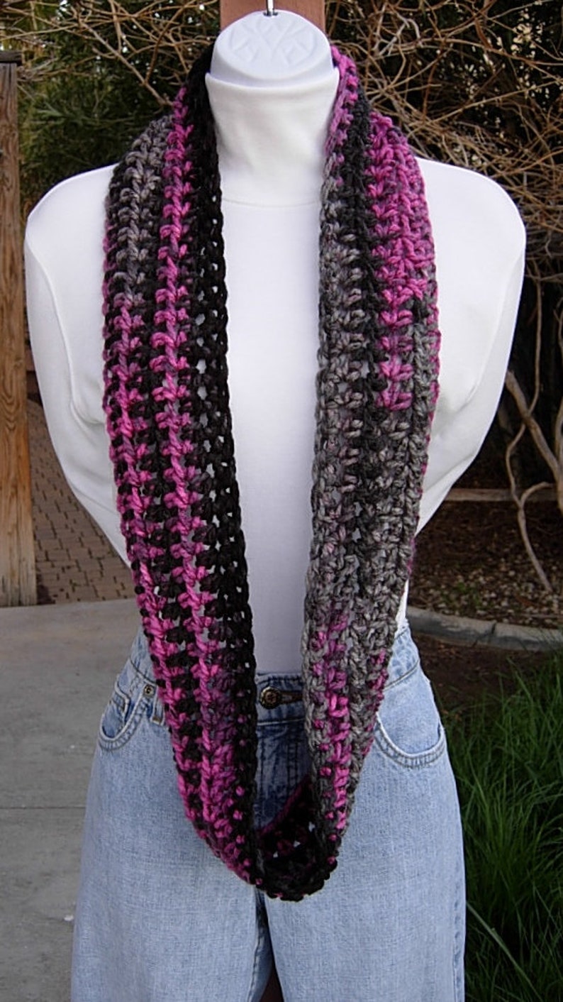 Women's Small INFINITY SCARF Black Gray Raspberry Pink | Etsy