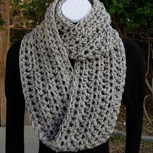 Women's INFINITY SCARF, Light Gray Loop Cowl, Grey Tweed, 100% Acrylic ...