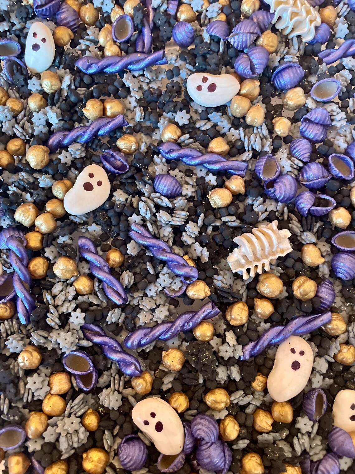 Halloween Sensory Bin Filler: Ghost Beans, Pasta Spiders, Bones, and ...