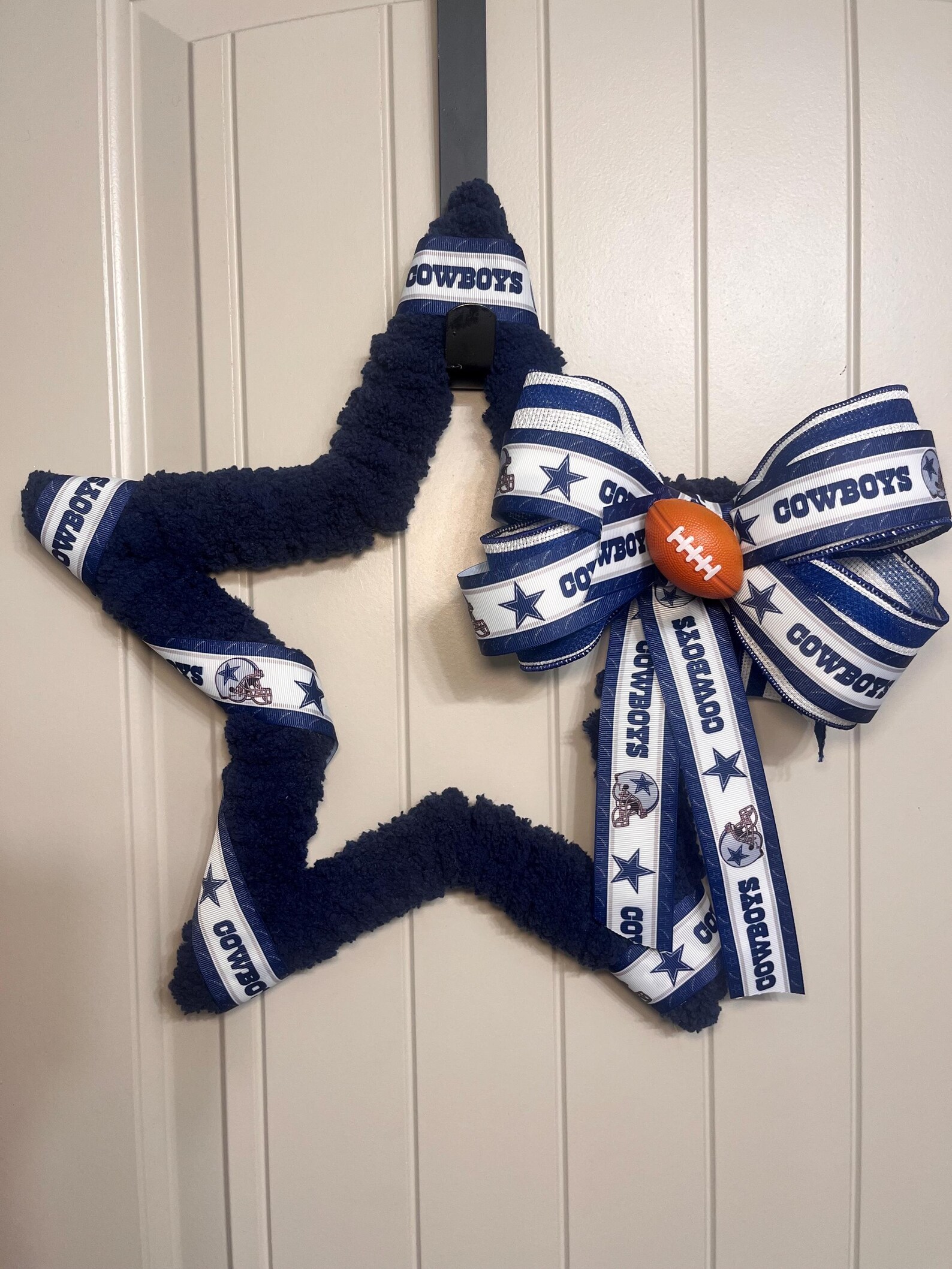 Dallas Cowboys Star Wreath | Football Fan Door Decor | Game Day Wreath ...
