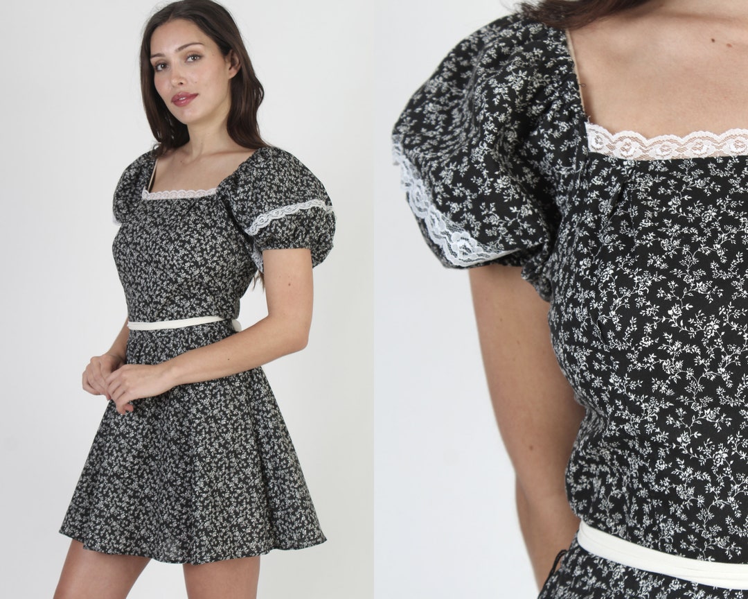70s Black Calico Dress / Country Style Bohemian / Puff Sleeve Floral ...