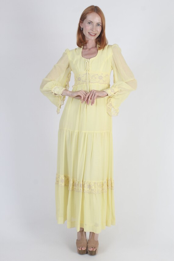 Poet Sleeve Bohemian Wedding Dress, Vintage 70s Lace … - Gem