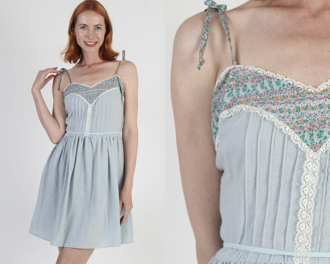 70s Light Blue Calico Floral Dress Delicate Prairiecore Country ...