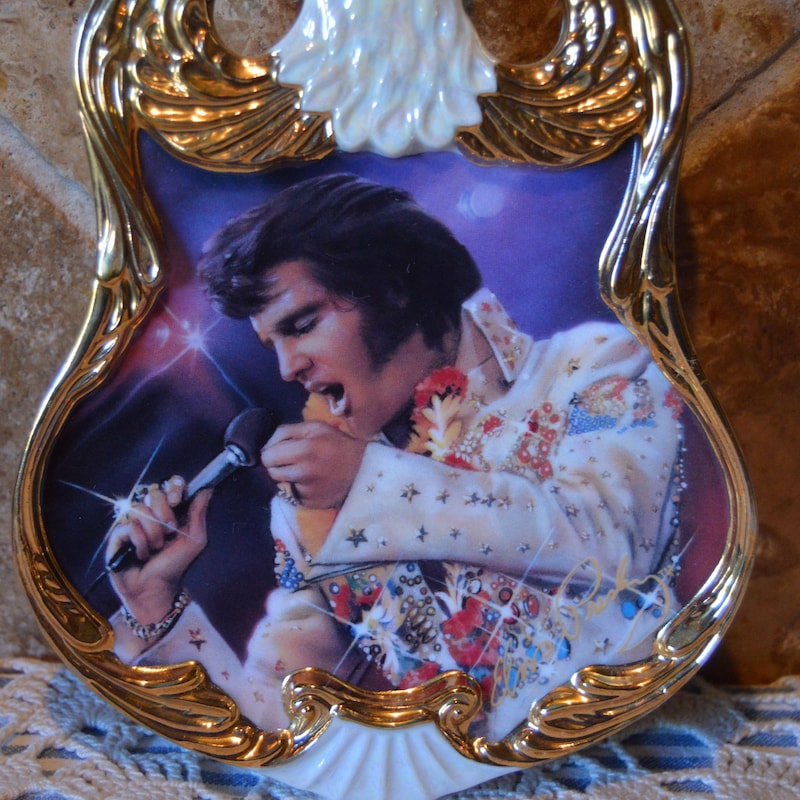 Collector Plates Elvis - Etsy