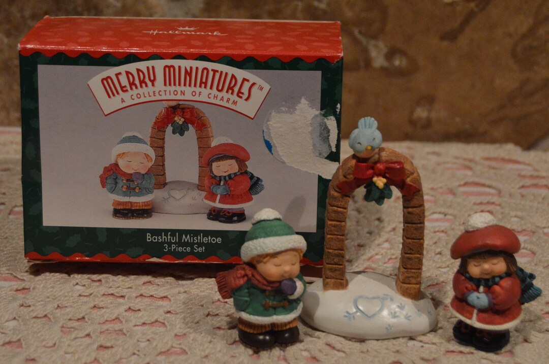 Hallmark Miniatures~a Collection of Charm~bashful Mistletoe~3 PC Set ...