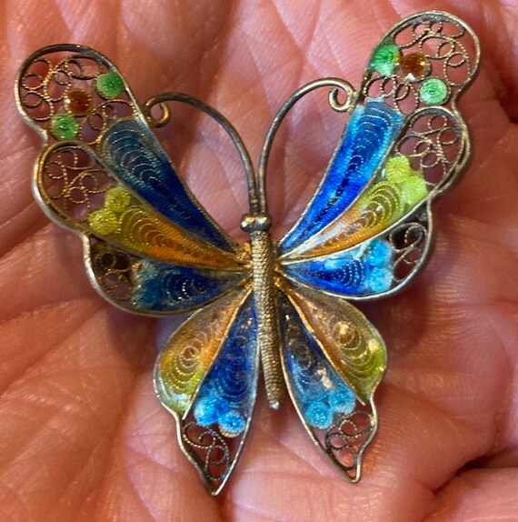 Beautiful Butterfly Piece . A Vintage Piece Just As A… - Gem