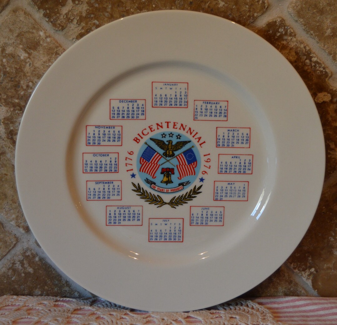 Bicentennial Plate~1776-1976~200 Years of Progress~10 1/2" in Diameter ...