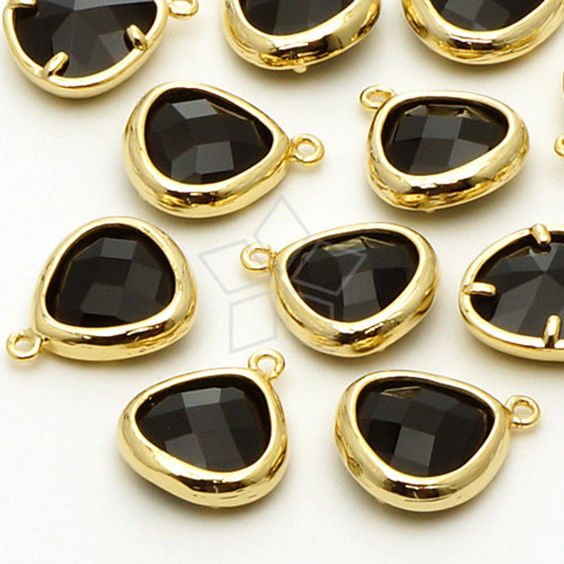 PD-634-GD / 2 Pcs NEW Tiny Glass Stone Fancy Pendant Jet | Etsy