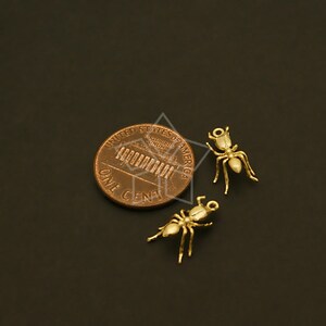 PD-492-MG / 2 Pcs - Ant Charms, Tiny Bug Insect Pendant, Matte Gold ...