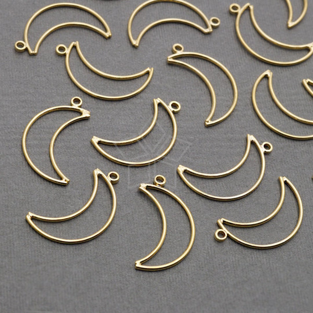 PD-1914-GD / 4 Pcs - Thin Wire Crescent Moon Pendant (s-size), Open ...
