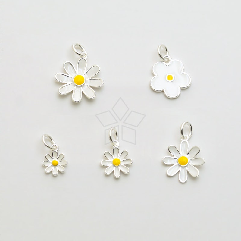 Daisy Charms - Etsy
