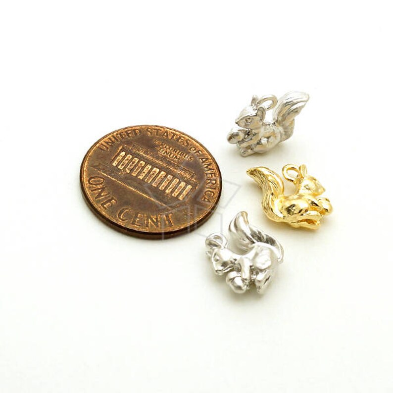 PD-1967-MG / 2 Pcs - Tiny Squirrel Charms, Miniature Chipmunk Charms ...