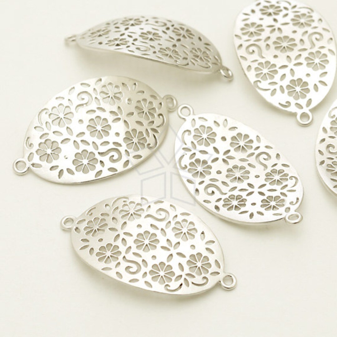 AC-582-MS / 2 Pcs - Flower Pattern Sideways Oval Pendant for Bracelet ...