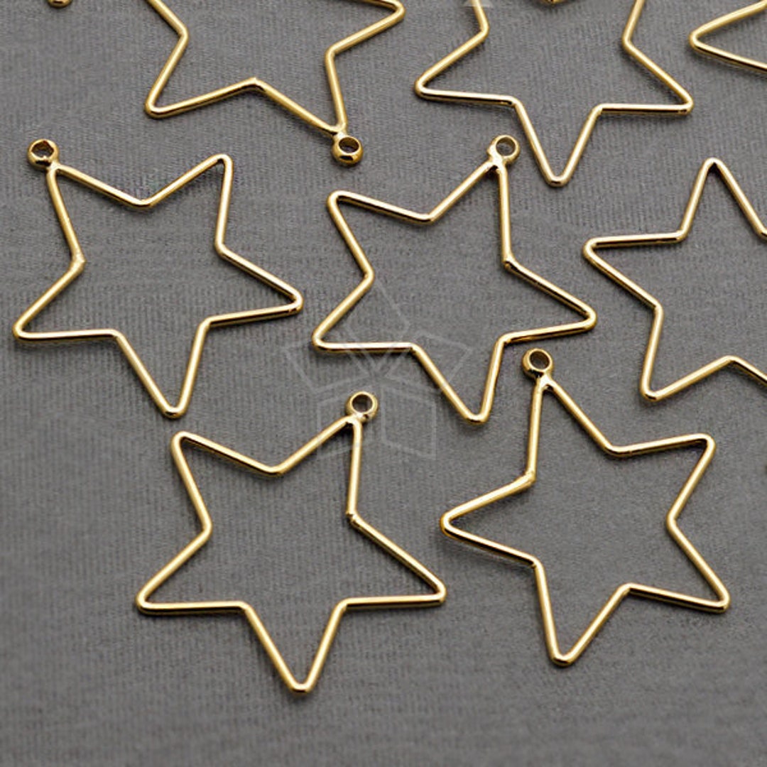 PD-1912-GD / 4 Pcs - Thin Wire Star Pendant (l-size), Wire Stars, Open ...