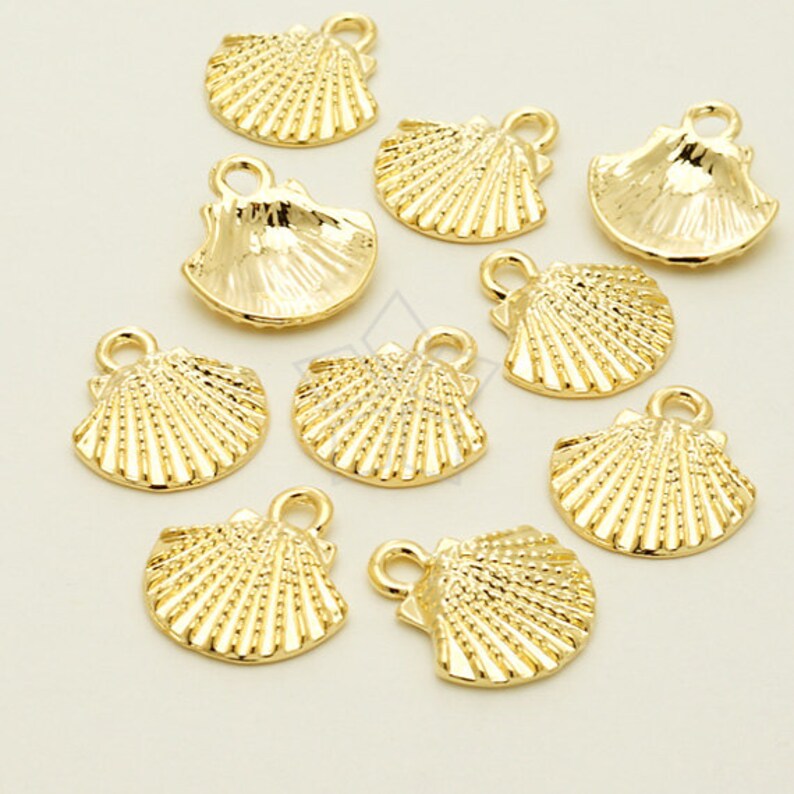 PD-1148-GD / 6 Pcs Shiny Shell Charm Pendants Sea Shell - Etsy