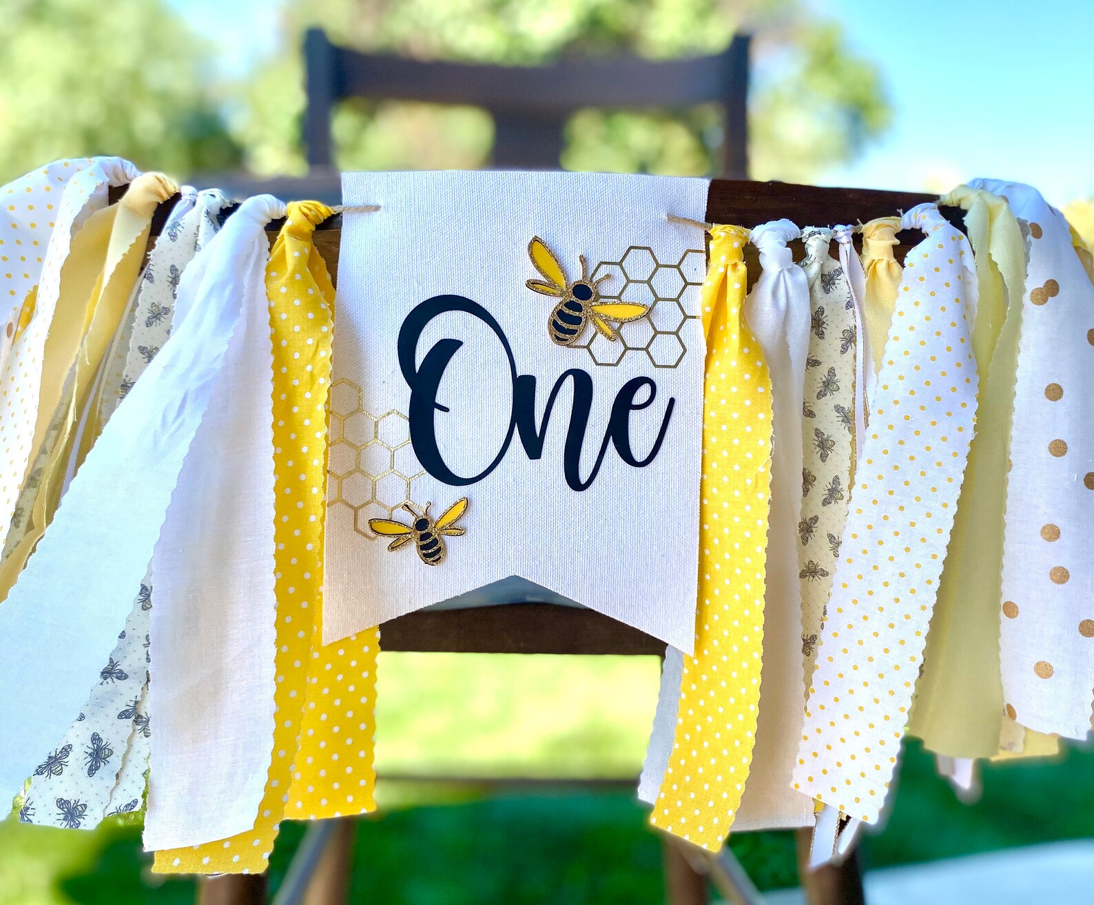 Hapbee Bee Highchair Banner | Bee-day Happy Birthday High Chair Banner ...