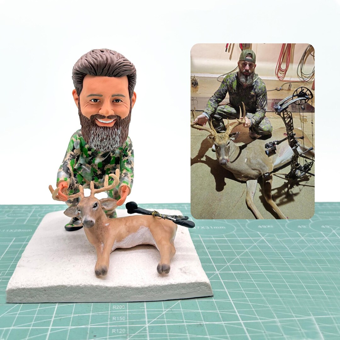 Personalized Hunting-deer Bobblehead,personalized Deer-hunting Souvenir ...