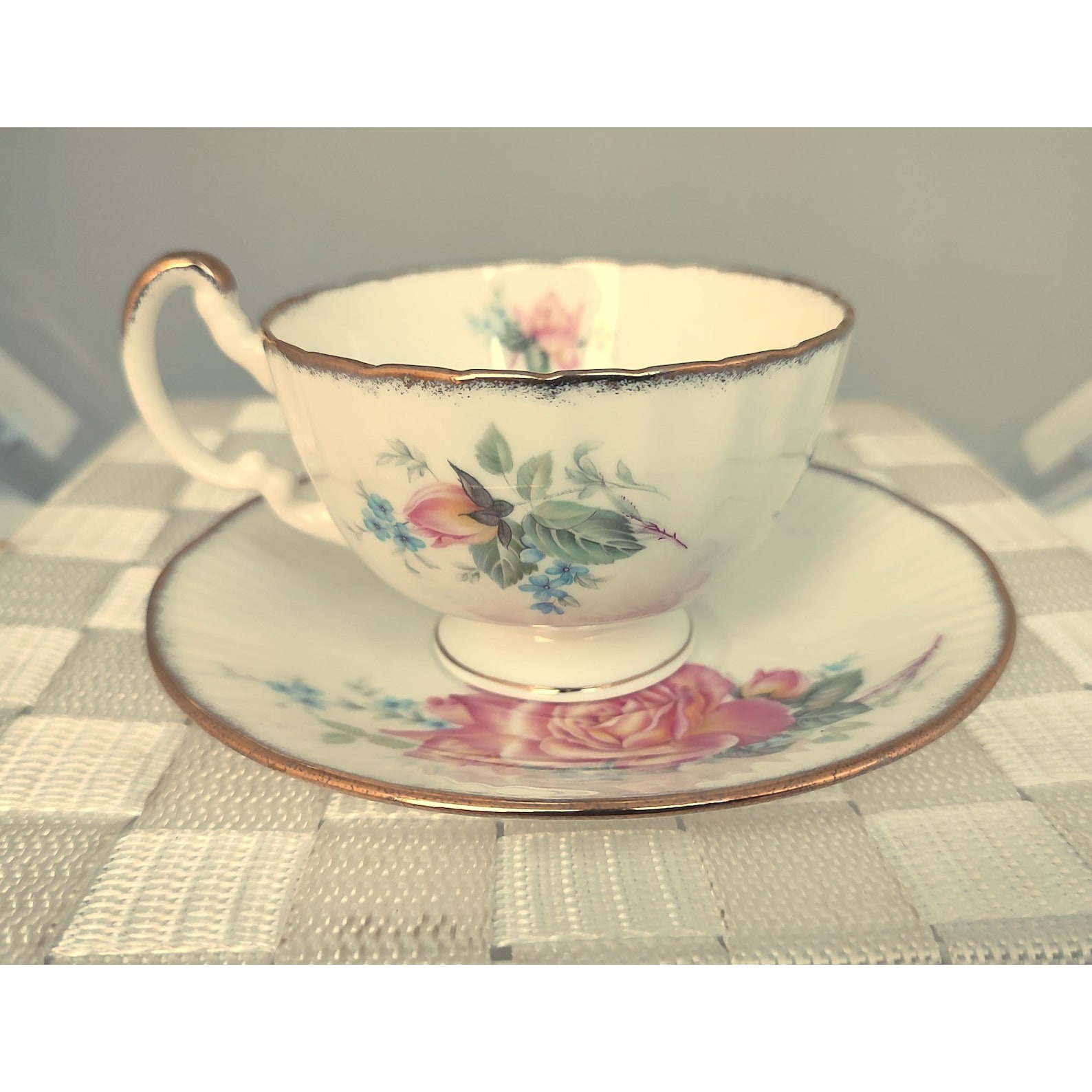 Countess Fine Bone China Floral Cup and Saucer England Gold Trim ...