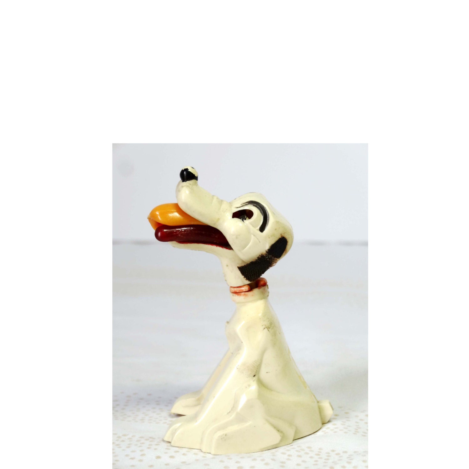 JVZ CO. 1940s Pluto Eating a Hot Dog Disneyanna Plastic Home | Etsy