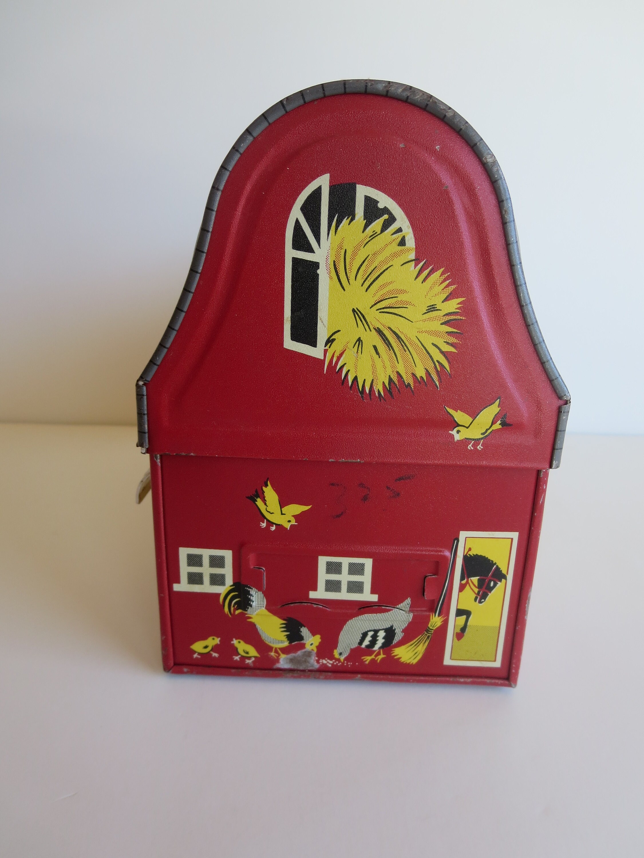 Vintage Red Barn Lunchbox - Dome Lunch Box - Farm Animals - 1960's ...