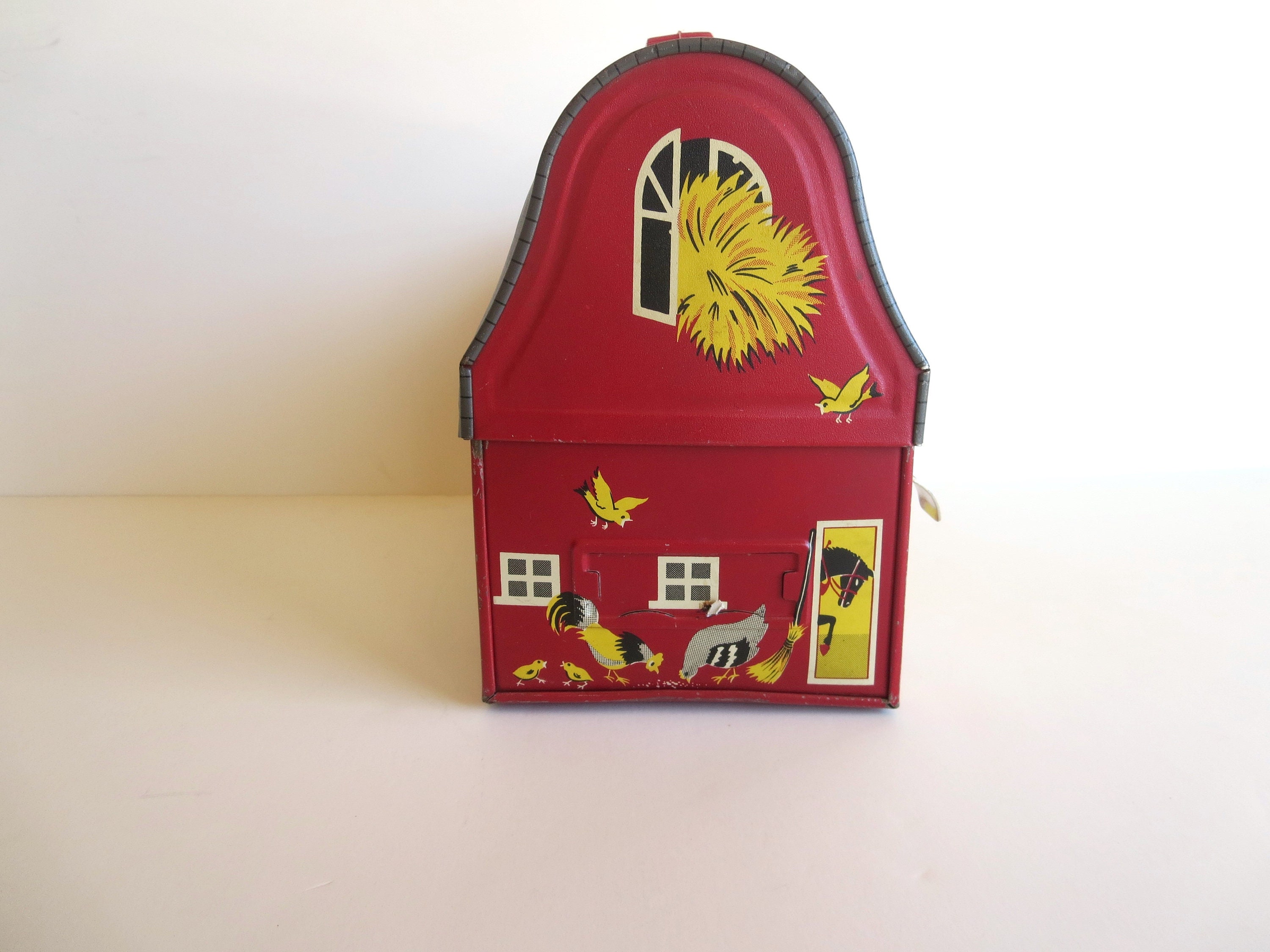 Vintage Red Barn Lunchbox - Dome Lunch Box - Farm Animals - 1960's ...