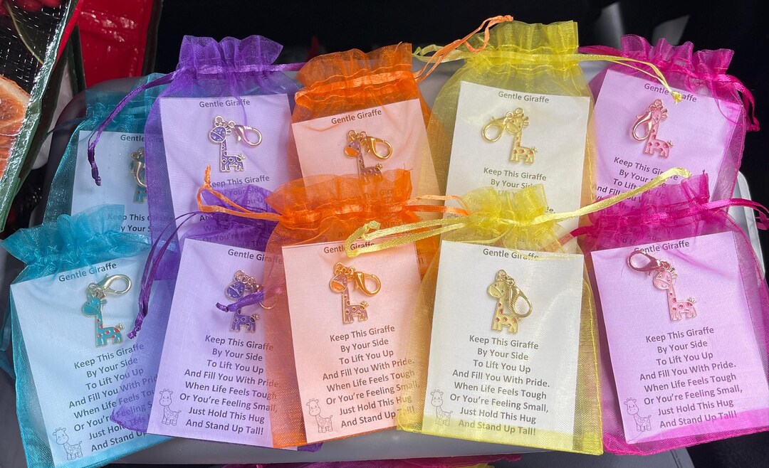 Gentle Giraffe Encouraging Pocket Hug Keychain Gifts - Etsy