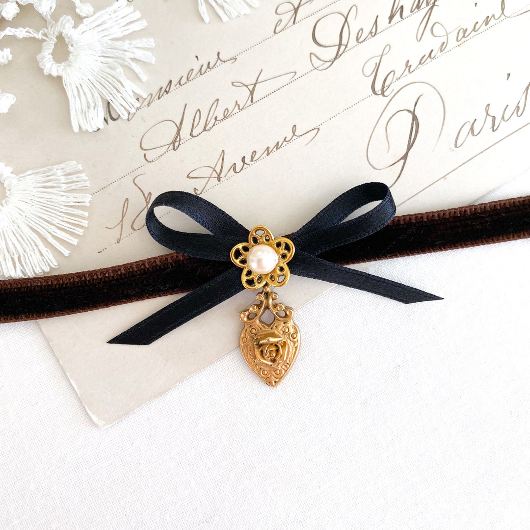 Brown Choker Necklace With Rose Heart Pendant - Ribbon Choker - Choker ...