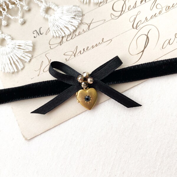 Ribbon Necklace - Etsy