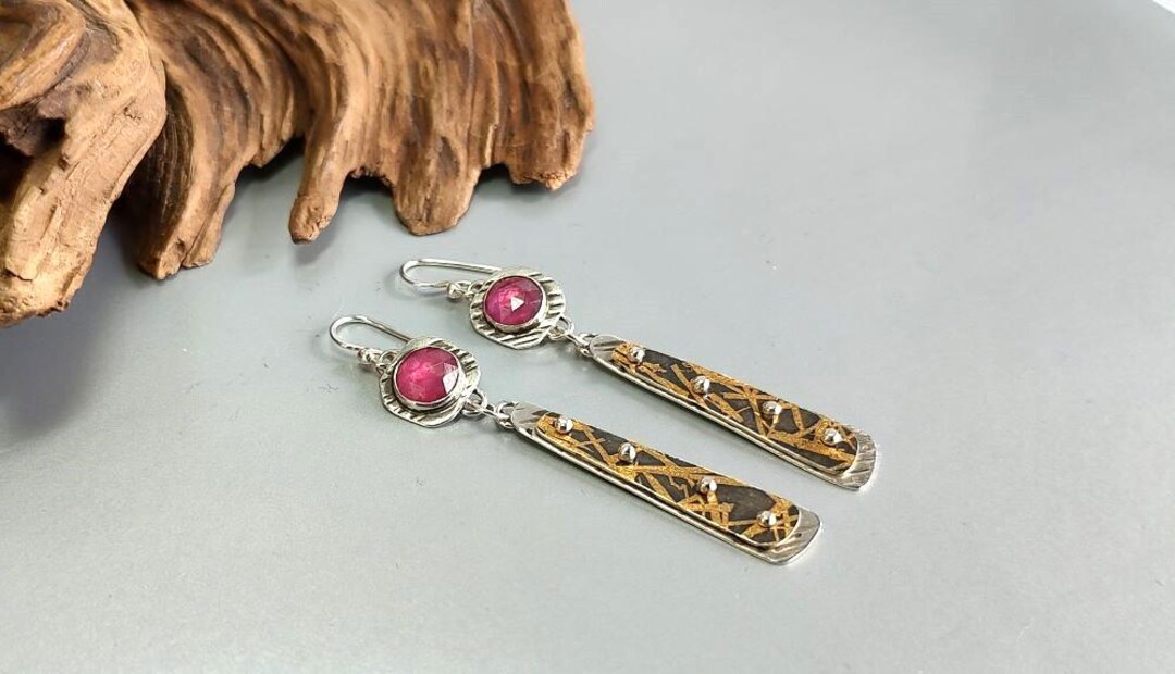 24K Gold Kumboo Earrings With Faceted Thailand Sapphire Stones, Gem ...