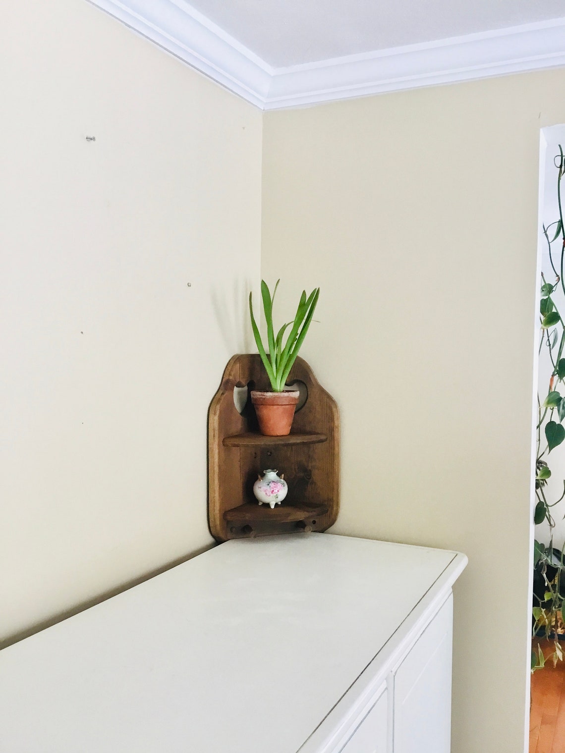 Vintage Solid Wood 2-tier Corner Shelf Knick Knack Curio | Etsy