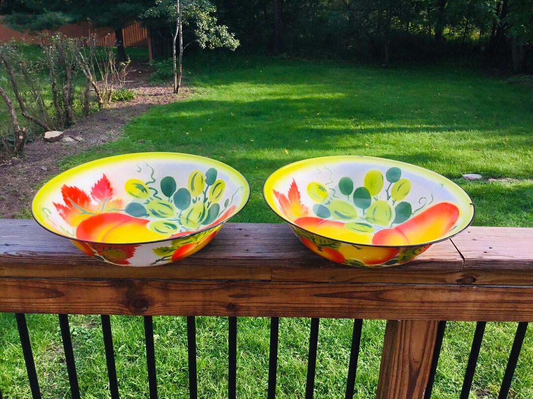 Pair of Two Extra Large Vintage 16" Peaches Design Enamelware Bowl Wash ...