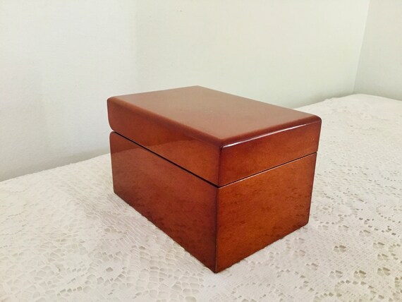 Vintage Piano Finished Mahogany display Box For Swiss… - Gem