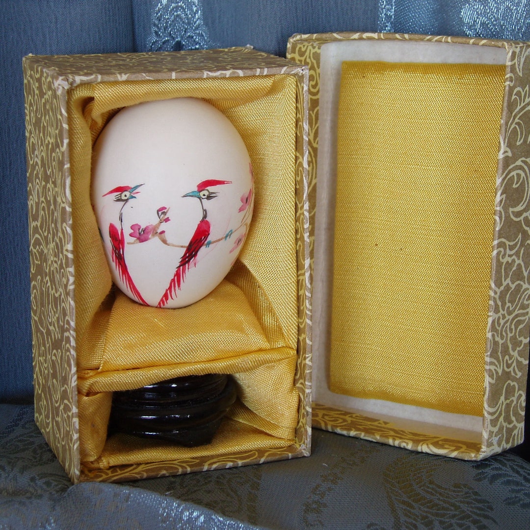 Red Birds/ Hand Made Duck Egg Shell/ Hand Painted Red Loving - Etsy