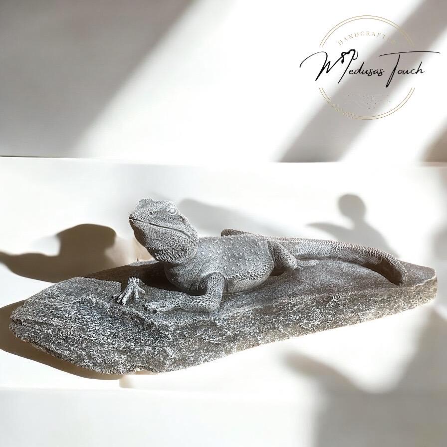 Personalized Bearded Dragon Memorial Statue, Life Size Lizard Decor ...