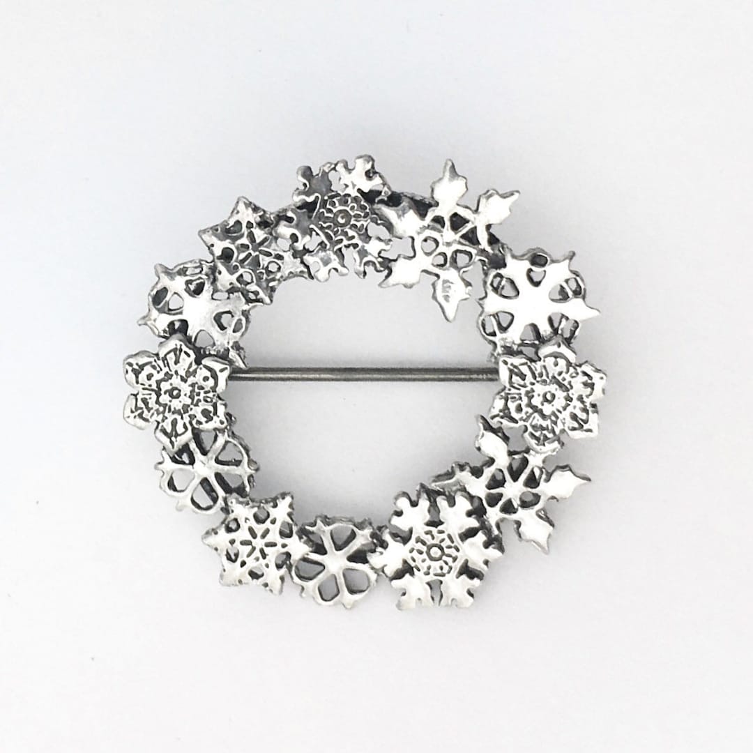 Snowflake Wreath Sterling Silver Pin, Winter Wreath Pin Brooch in ...