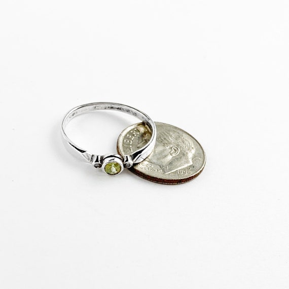 Dainty Peridot Ring with CZ Diamond Accents in Sterli… - Gem
