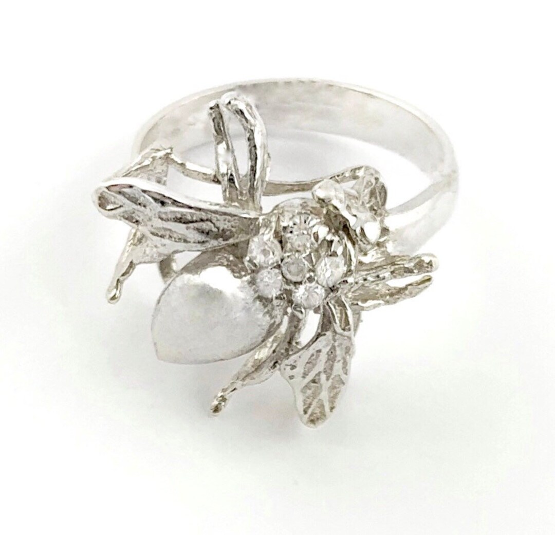Sparkling Bumblebee Ring Sterling Silver and Cubic Zirconia, Silver Bee ...
