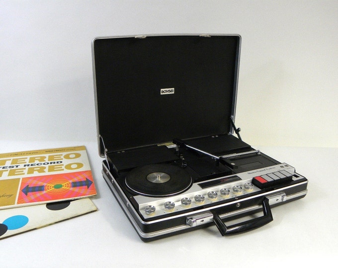 Briefcase Portable Record Player Stereo System by Bohsei, Model 6100 ...